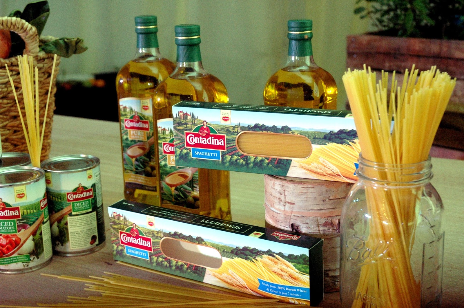 DUDE FOR FOOD: Simply Nigella: Nigella Lawson Introduces Del Monte ...