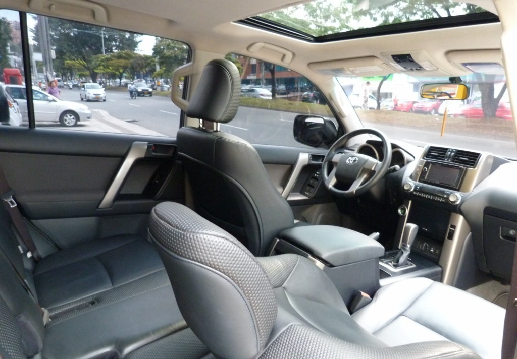 Vehiculos Deportivos: Toyota TX-L