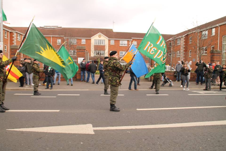 El norte de Irlanda: Conmemoración de Pascua de Saoradh en Belfast
