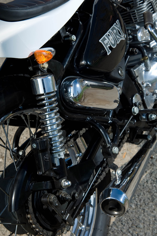 Racing Cafè: Royal Enfield Fury 500 by Watsonian Squire