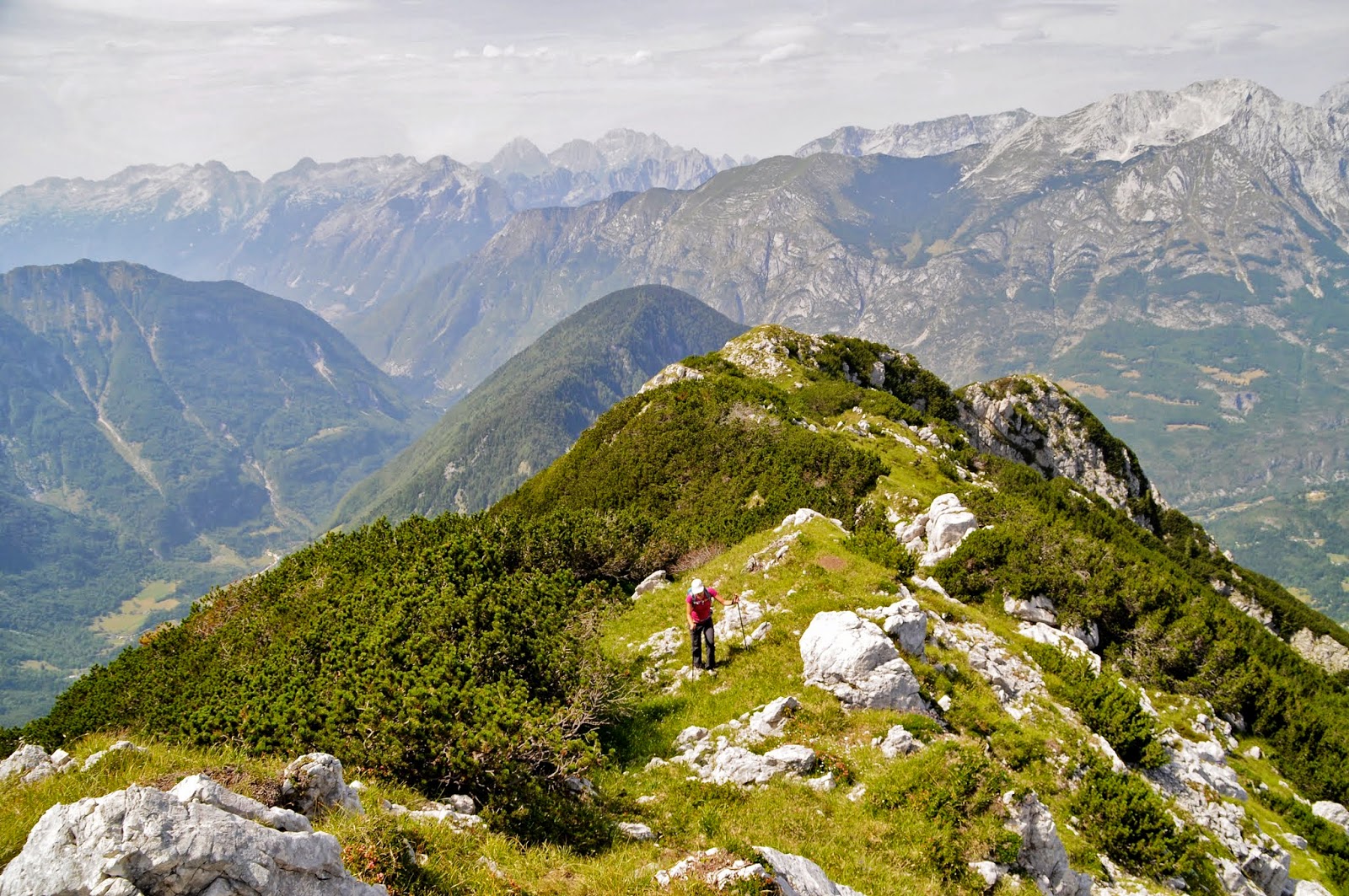 "Važne so zgodbe!!": Kaluder