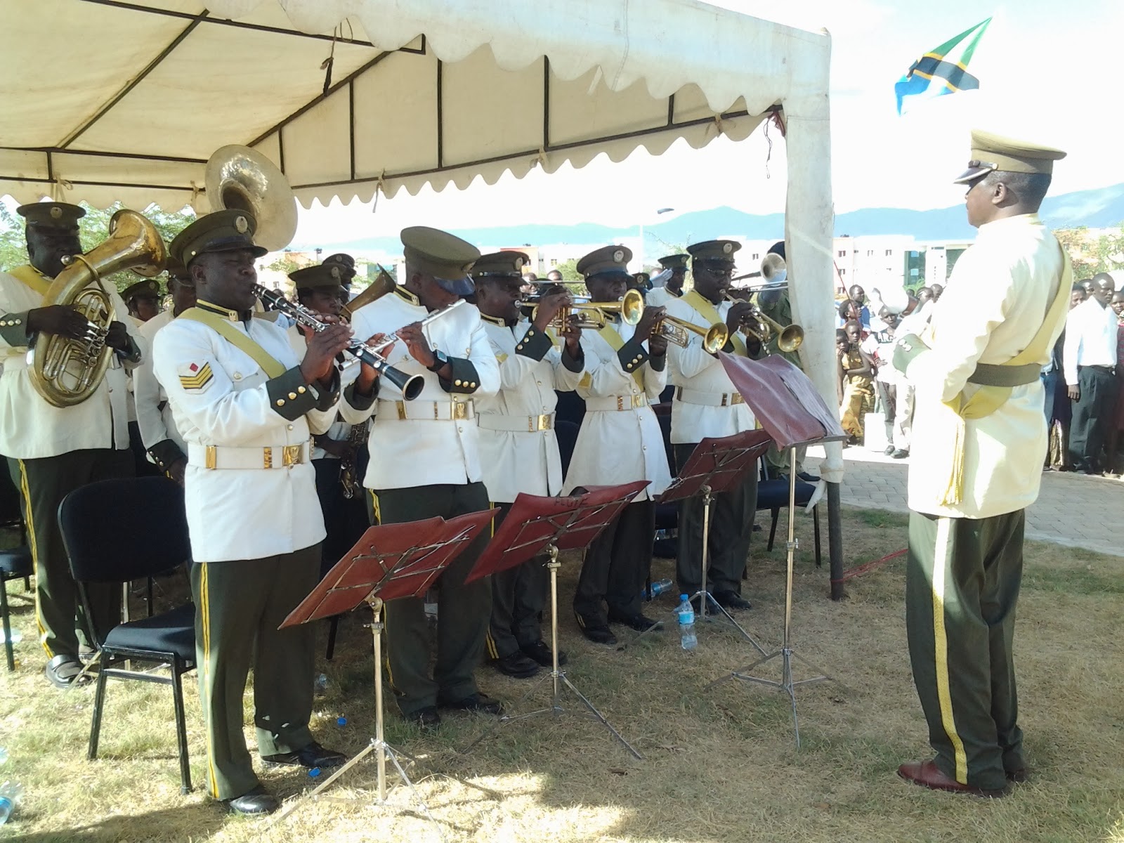 Dom Land: 1331 WAHITIMU FANI MBALIMBALI KATIKA CHUO CHA SERILALI ZA ...