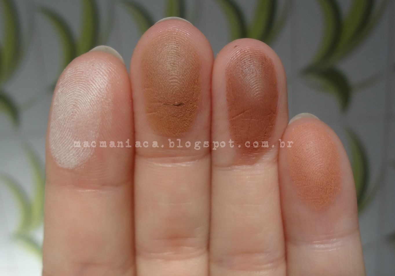 SWATCHES E RESENHA: COOL BRONZER E GOLDEN BRONZER DA E.L.F. | M•A•Cmaniaca