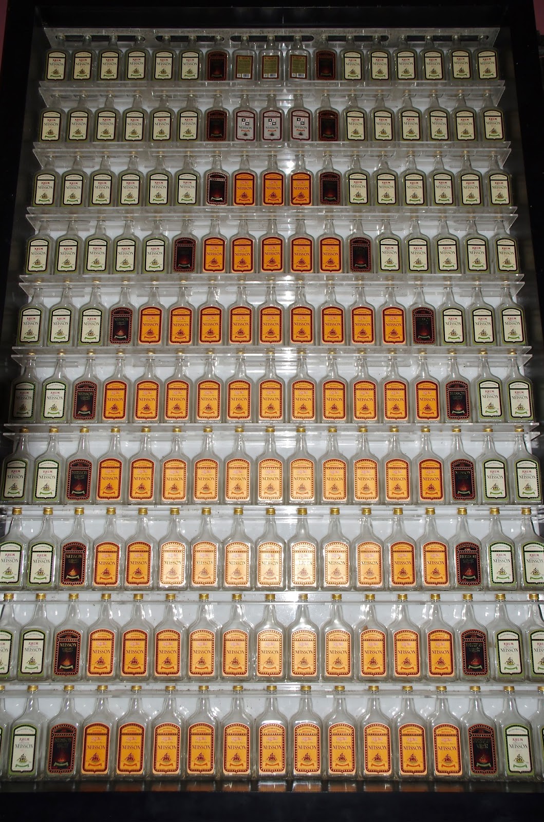 Persil et oignon pays: La Distillerie NEISSON