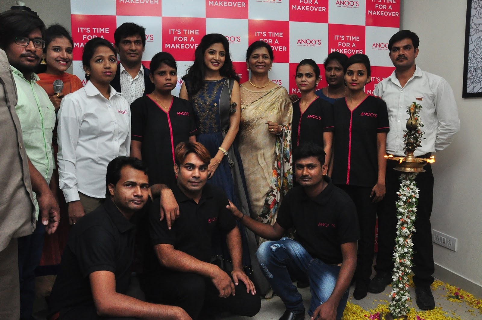 Hyderabad News Network: Anoos launches 35th clinic and salon at ...