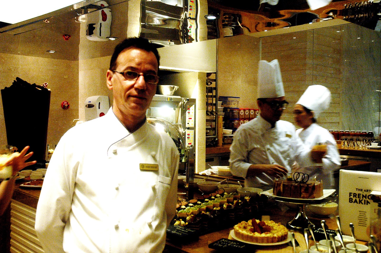 DUDE FOR FOOD: One Spectacular Dinner at Fairmont Makati's Spectrum