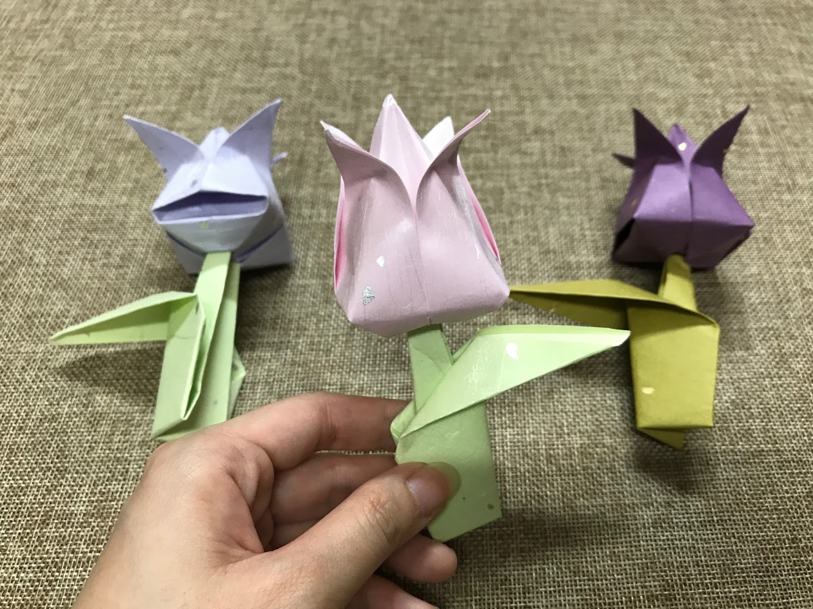 Tutorial #21: Origami Tulip Tutorial | The Idea King