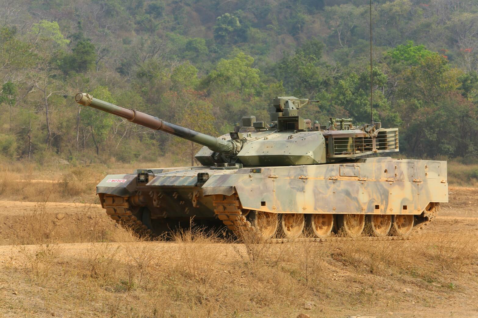 THAIDEFENSE-NEWS: การซ้อมเสมือนจริงในการแสดงสมรรถนะของ รถถังหลัก VT-4