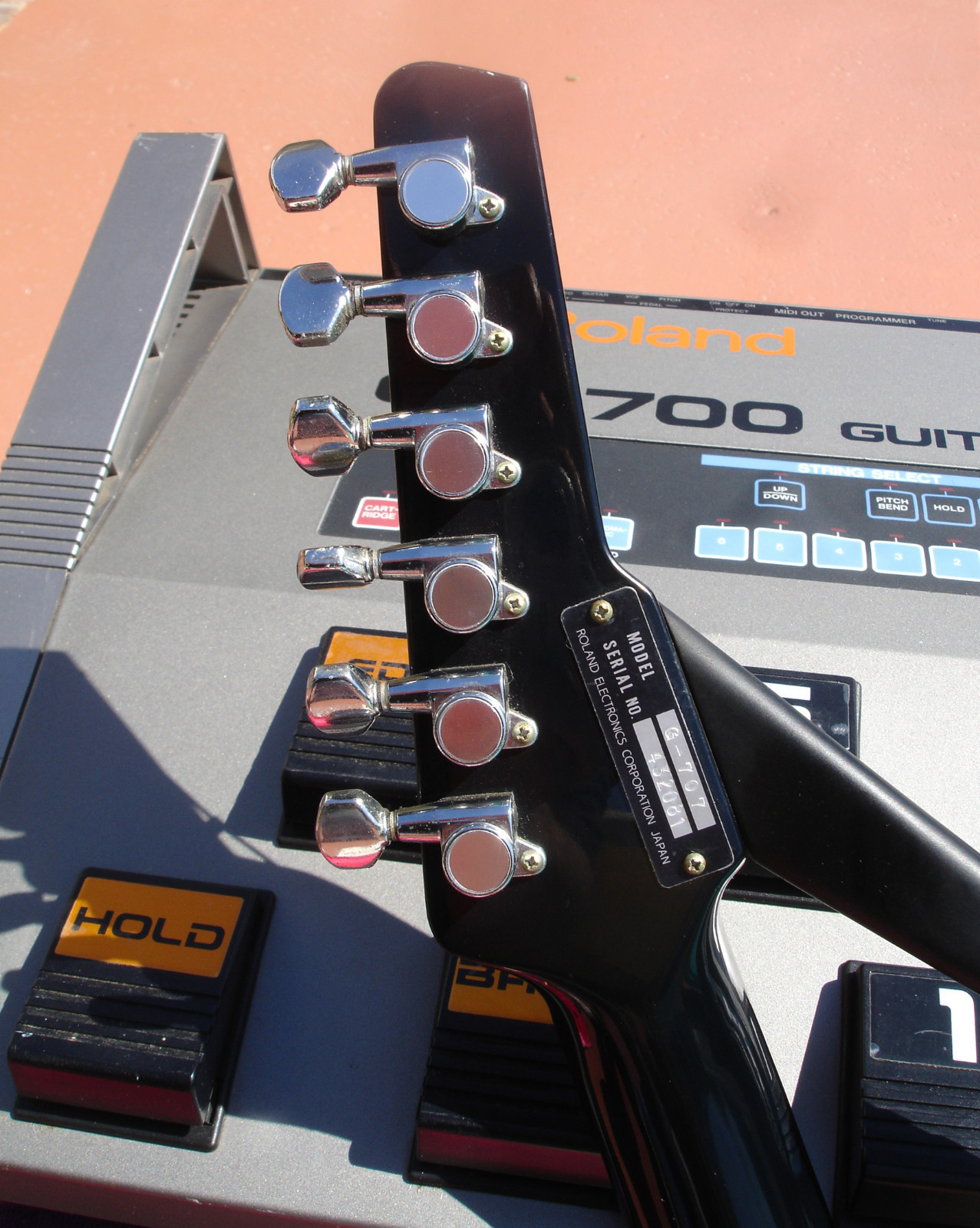 MATRIXSYNTH: Roland G-707 Guitar & Roland GR-700 Synthesizer with ...