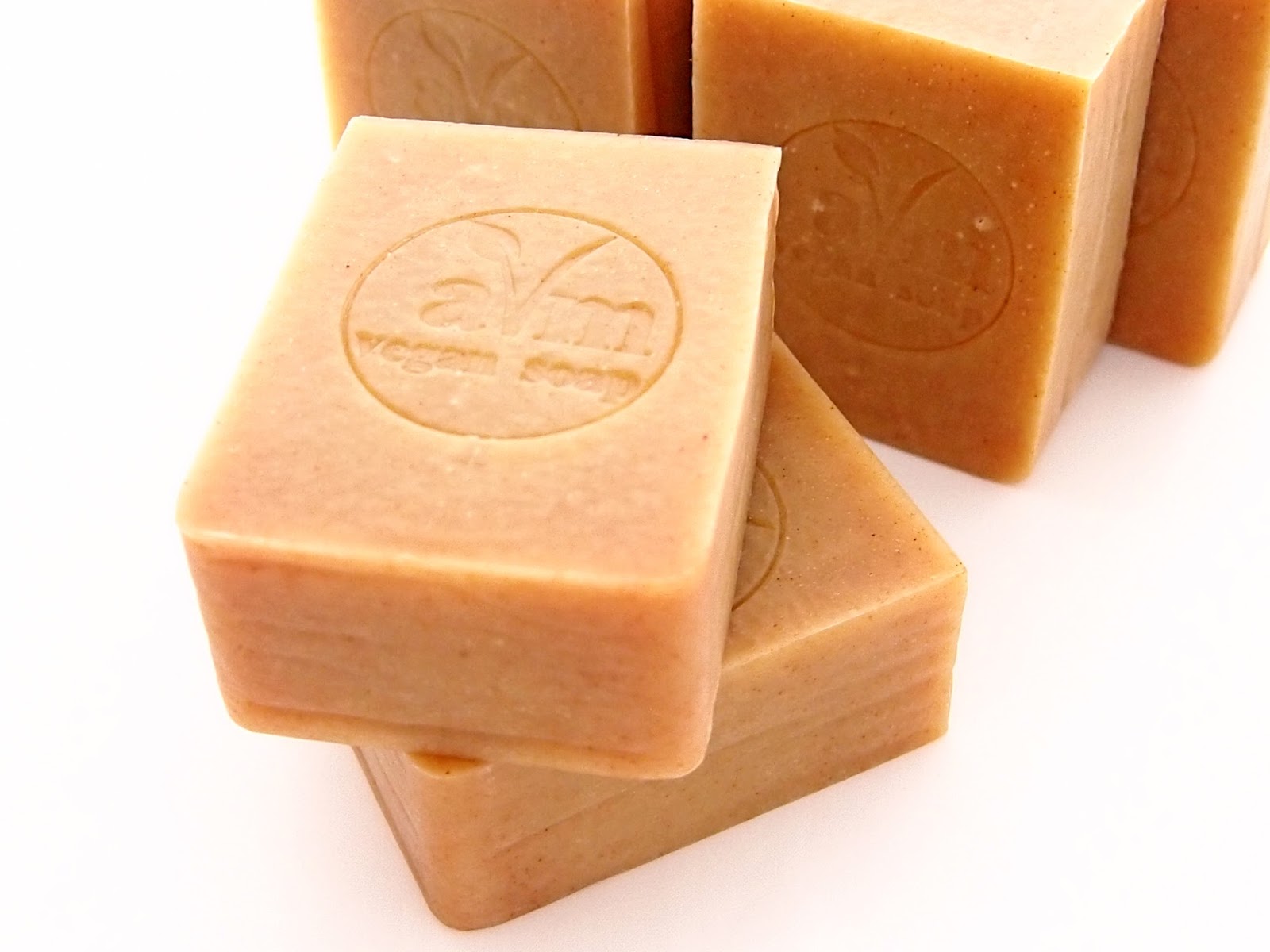 ALEGRIA MEDITERRANEA: Jabón de cúrcuma