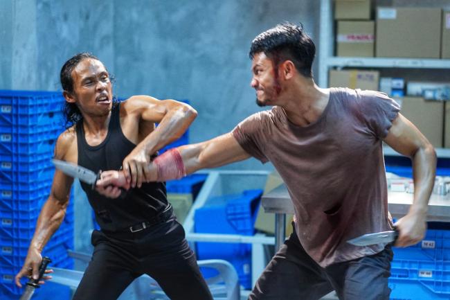 SINOPSIS FILEM WIRA LAKONAN HAIRUL AZREEN & FIFY AZMI