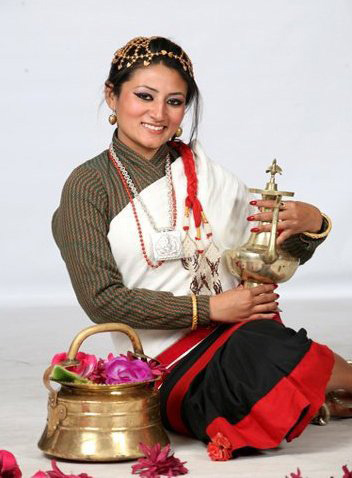 Yajeeb Photography & News: The Pretty Newari Girls