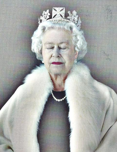 My collection of postcards: Sleeping Queen from my friend in Russia!