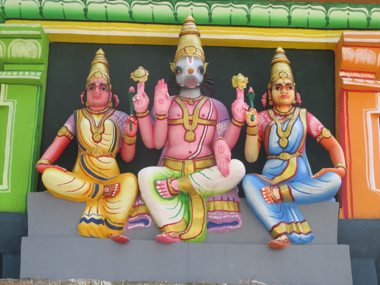 Natham Adimoolanatha Perumal Temple