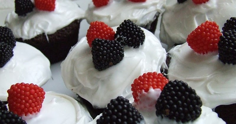 Waltzing Matilda: One handed photo shoot