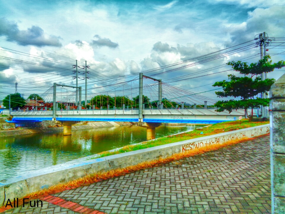 Panorama Semarang: Panorama Banjir Kanal Barat