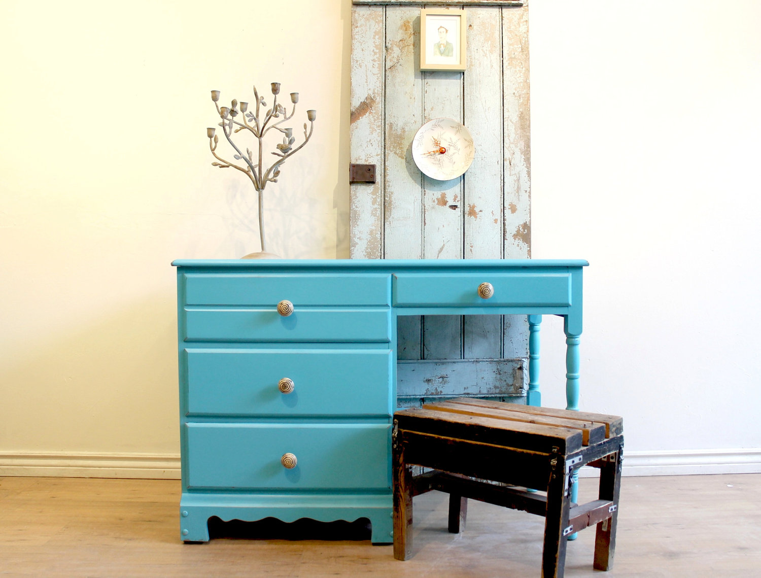 Poppyseed Creative Living: Newest Poppy - Little Turquoise Desk