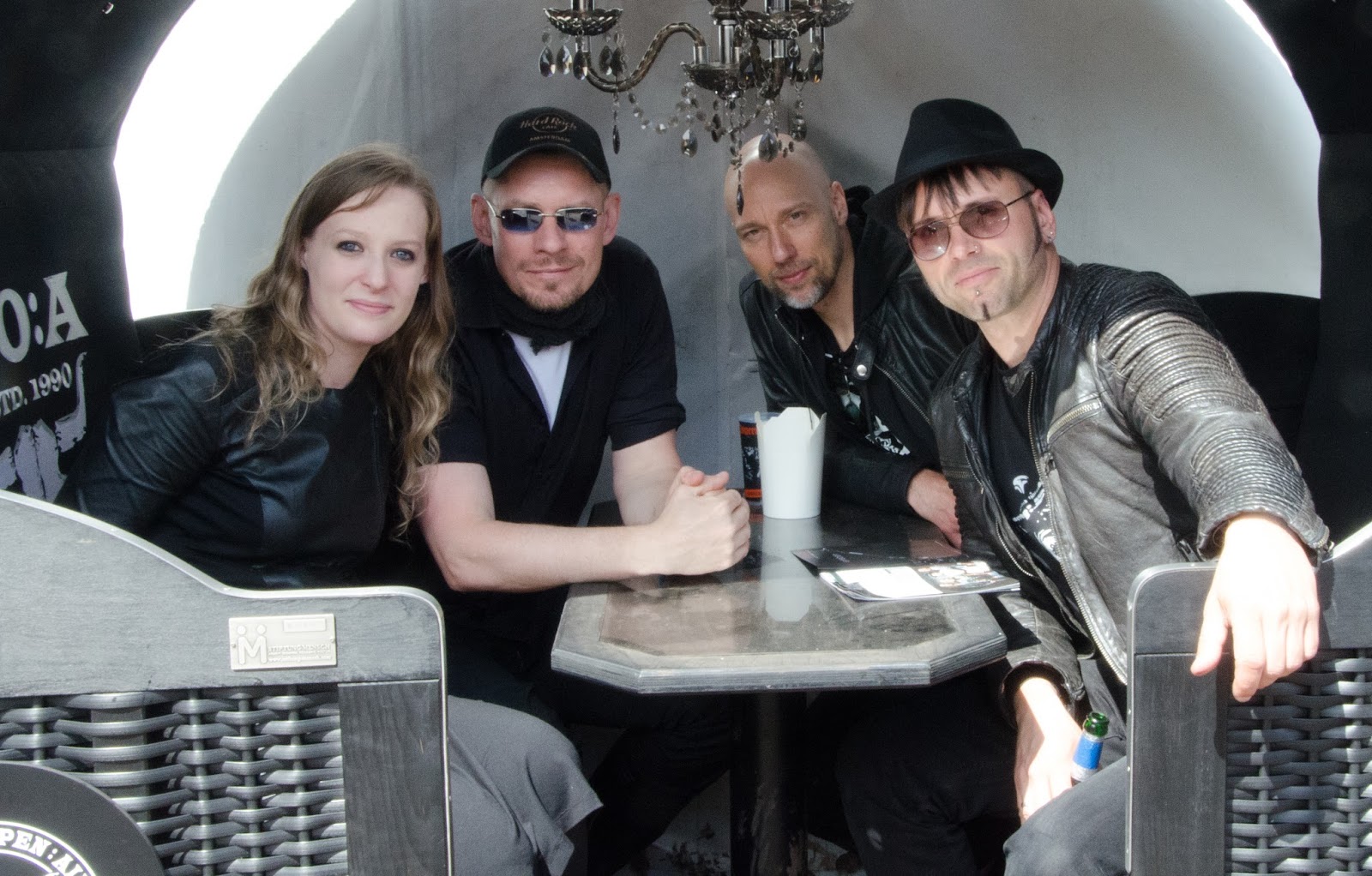 Realisart! : Video-Interview + Artikel: Oomph! 2015