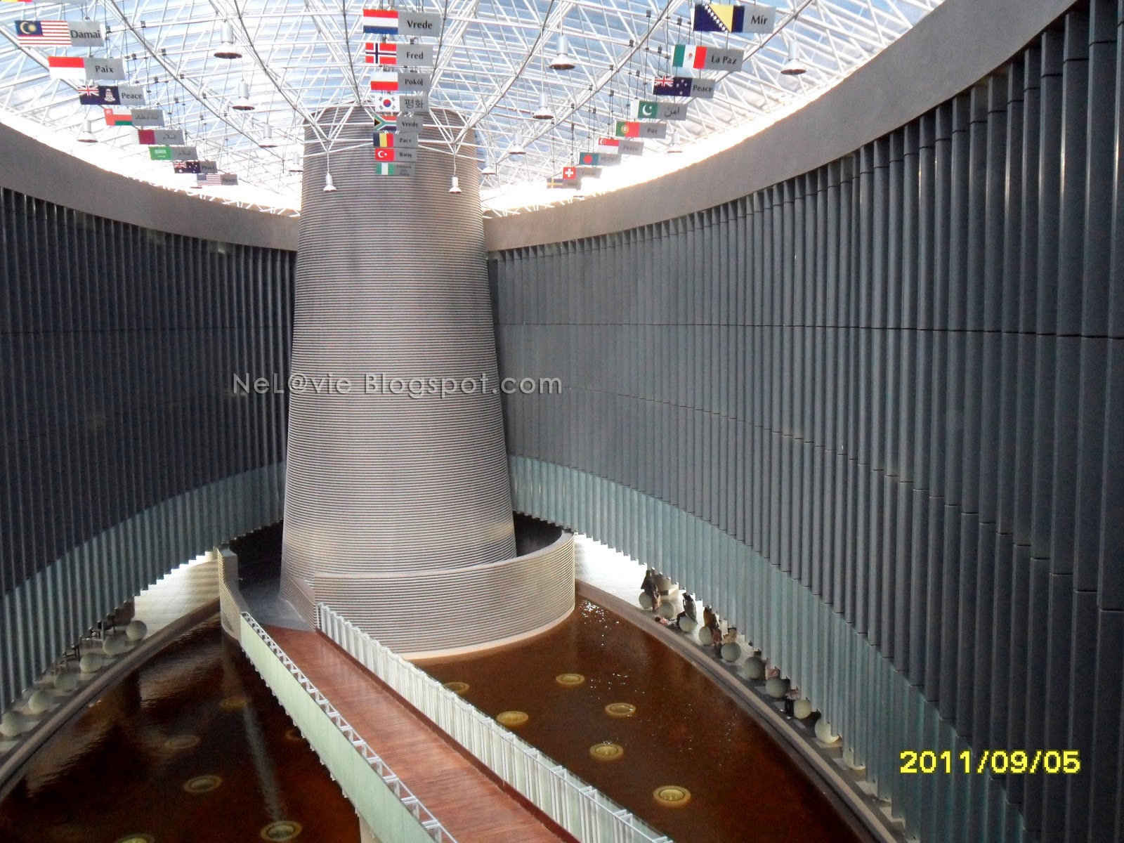 NeL@vie OnLine: Keindahan Arsitektur Museum Tsunami