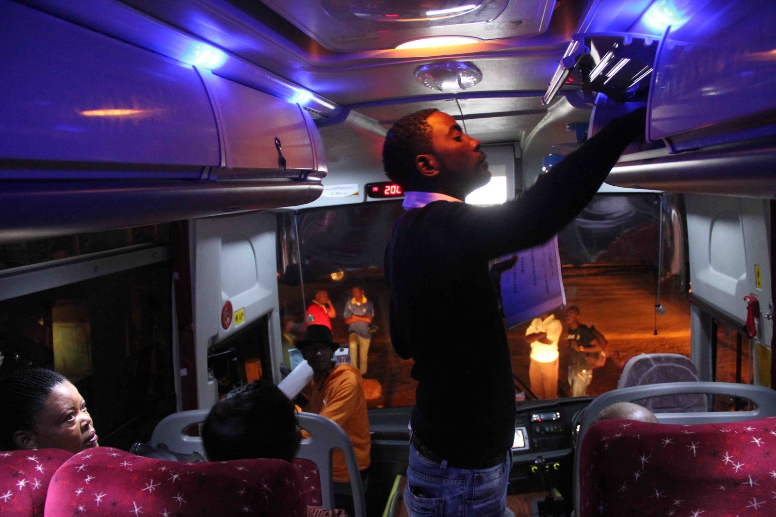 KWA SAFARI ZA MWANZA BUKOBA TUMIA 'FRESTER BUS' NI MABASI MAZURI YENYE ...