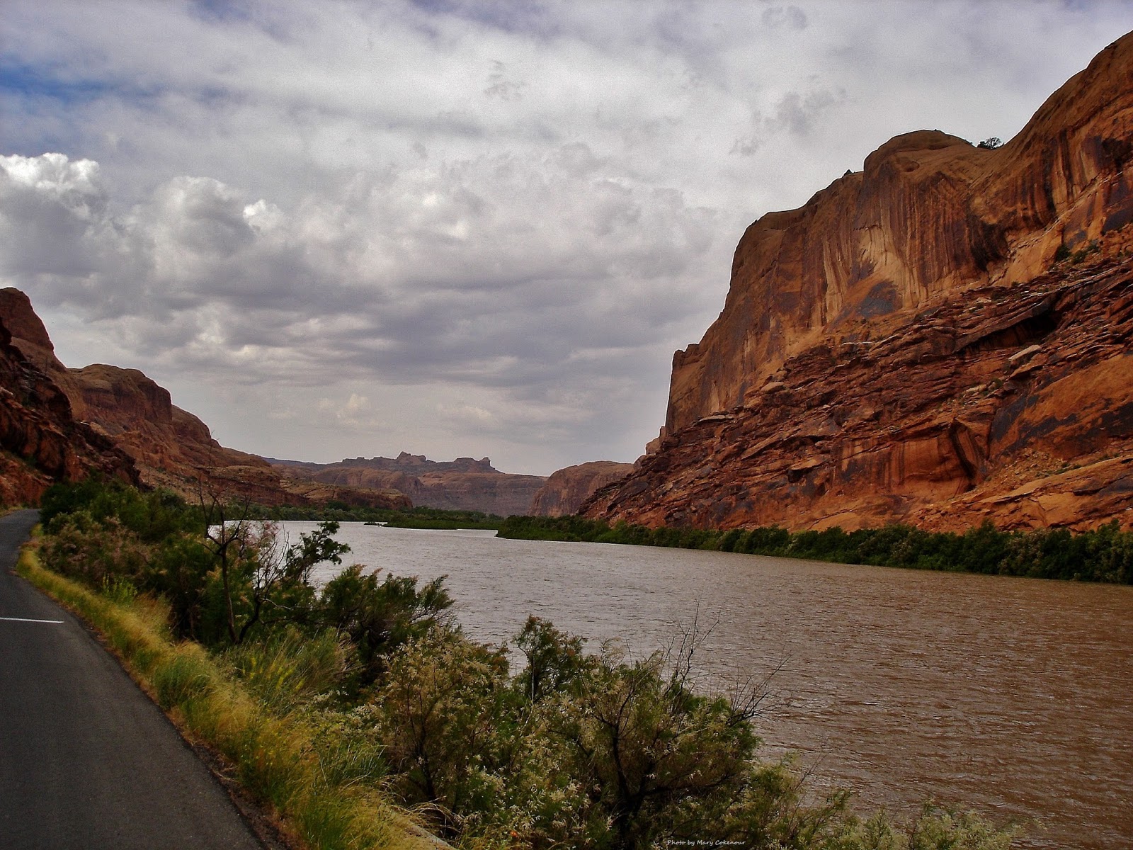 The Southwest Through Wide Brown Eyes: Moab's Potash Road is a Great ...