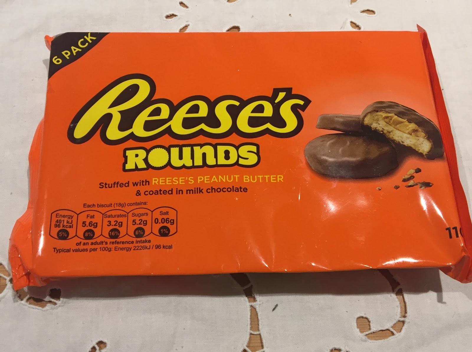 Archived Reviews From Amy Seeks New Treats: NEW! Reese's Rounds (B&M)