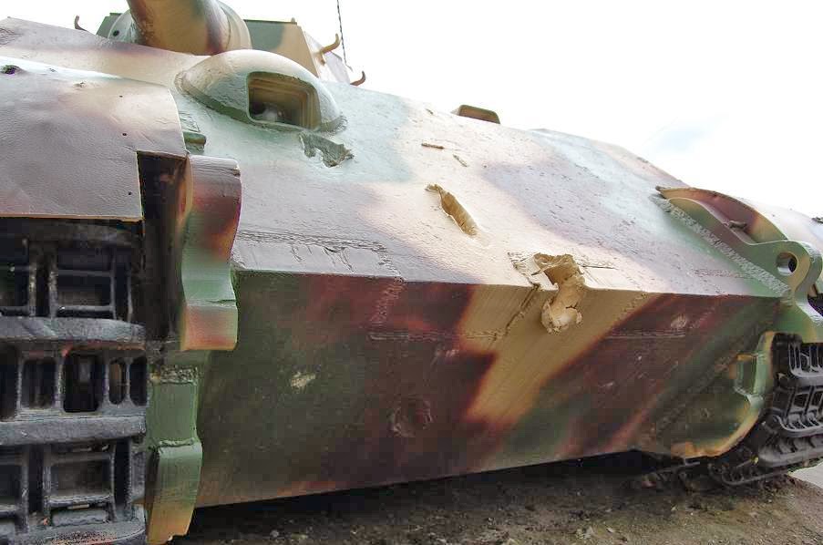 Chant du Départ: The Tank