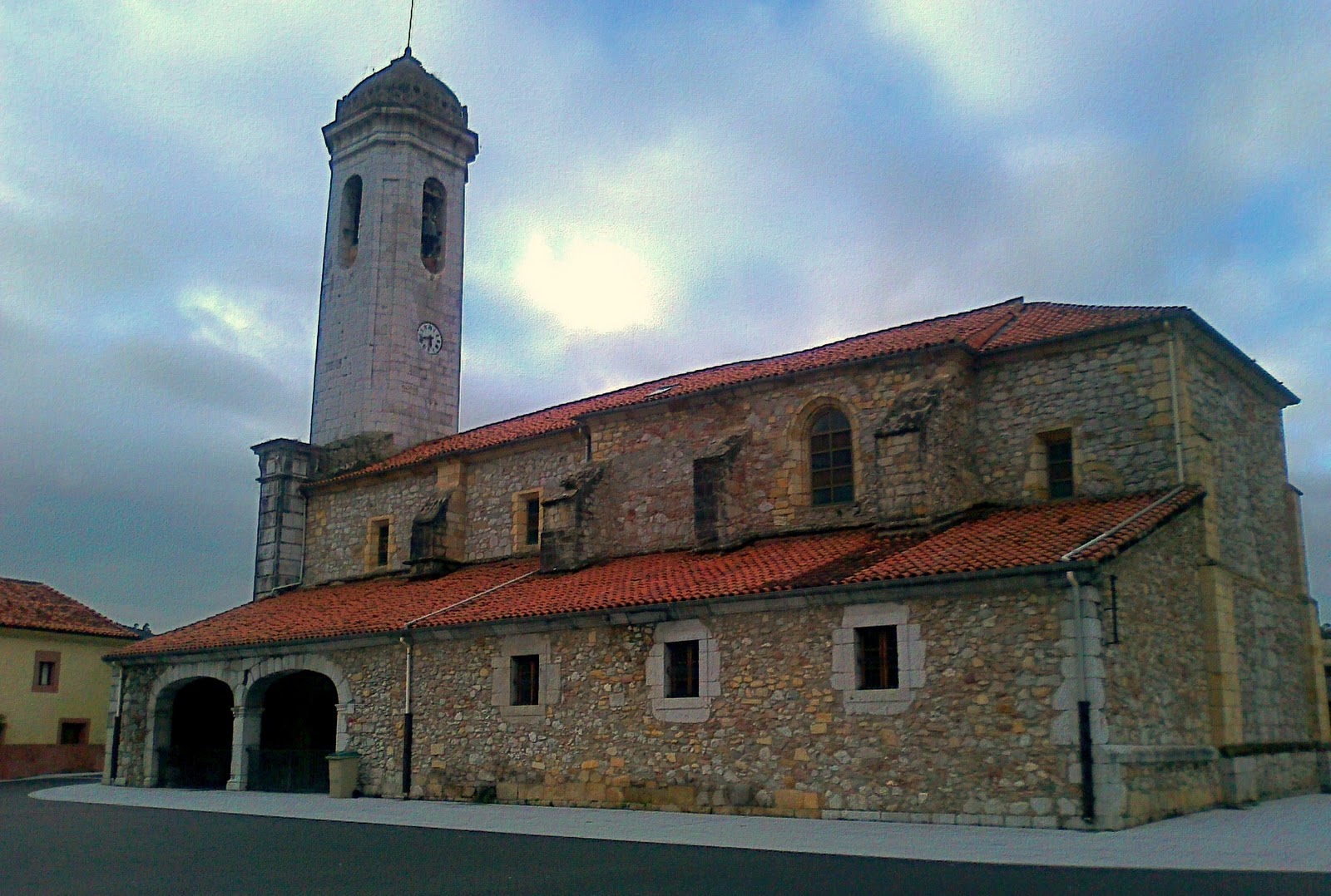 la ciudad habla: IGLESIA DE SANTA MARIA DE HAZAS DE CESTO
