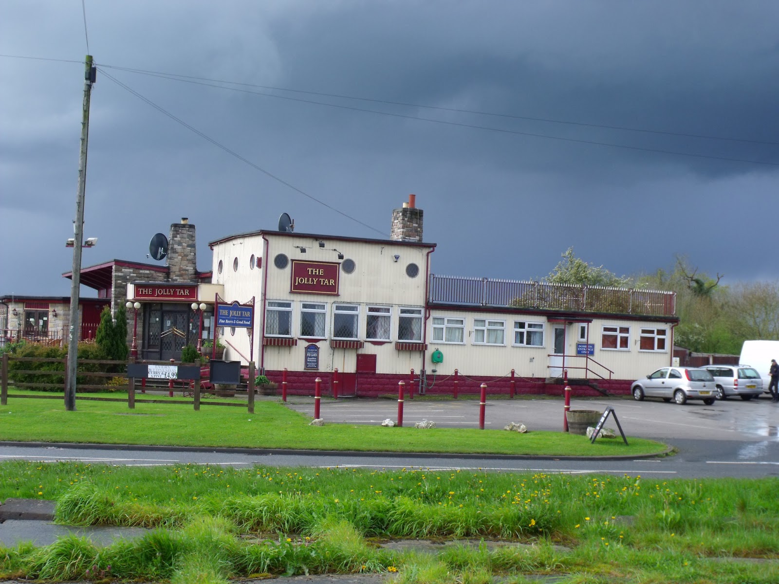 Pubs: Then & Now: #106 The Jolly Tar, Wardle, Cheshire : 2005 to 2012