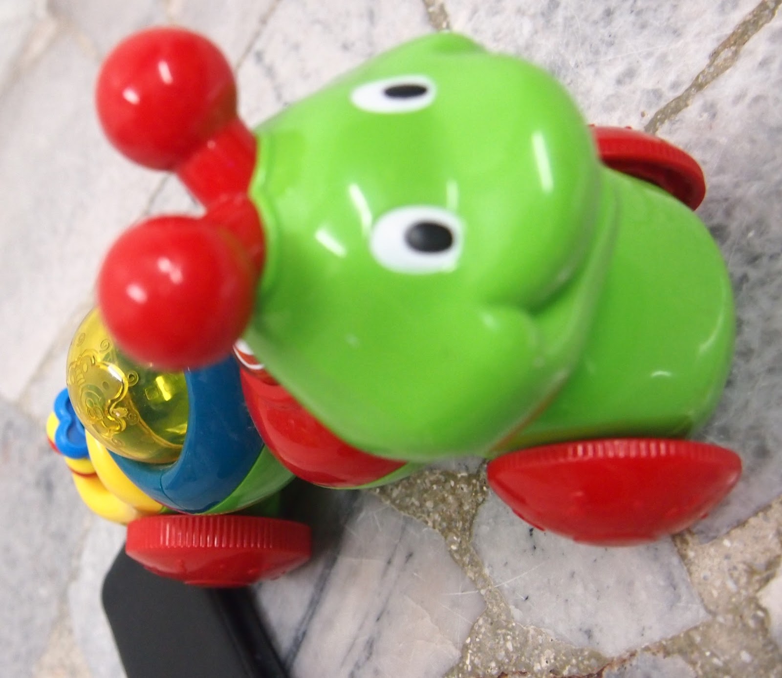 JuaiMurah: VTech Wheel and Wiggle Caterpillar