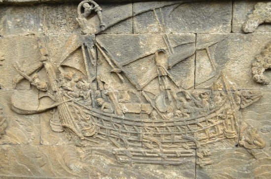 Kapal Leluhur Nusantara “Jong Java” Ukurannya sebesar Kapal Induk ...