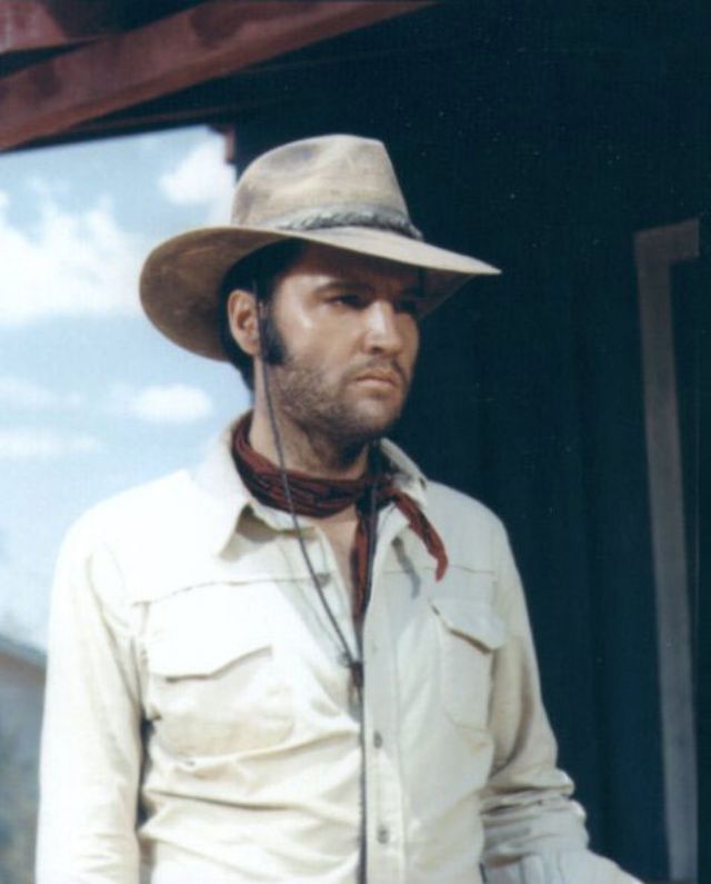 Rare Color Photographs of a Bearded Elvis Presley During Shooting for ...