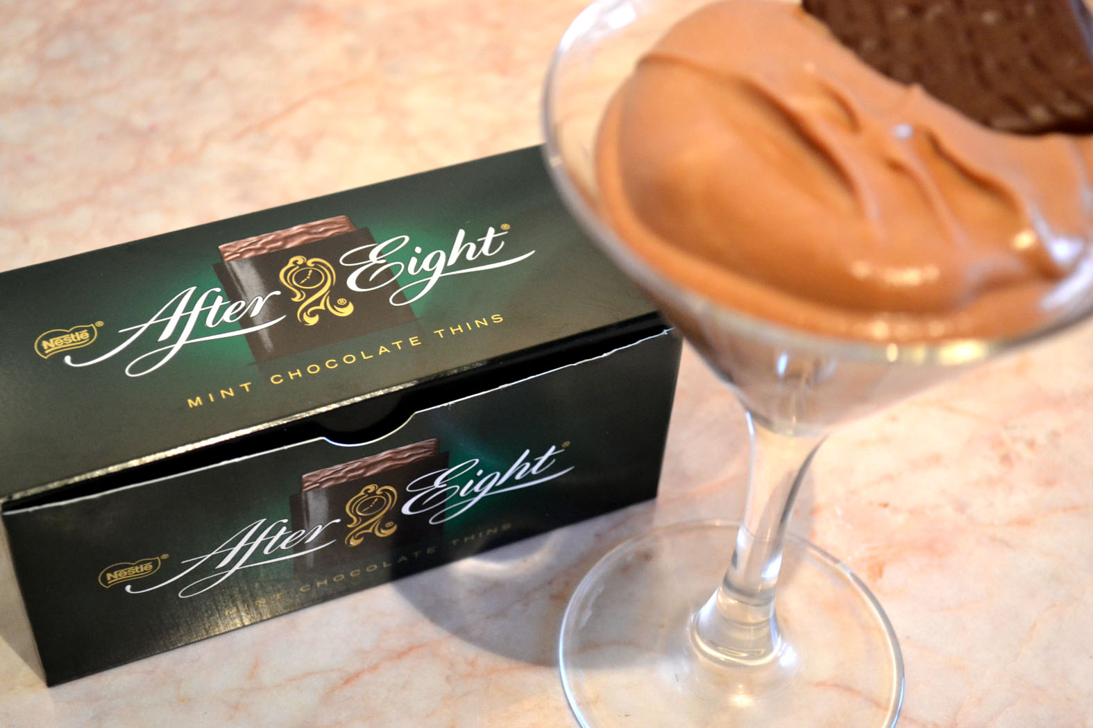 Colour your life: After Eight mousse
