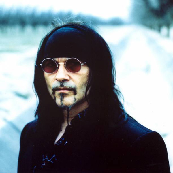 Music N' More: Top 50 Hard Rock + Heavy Metal Frontmen of All Time