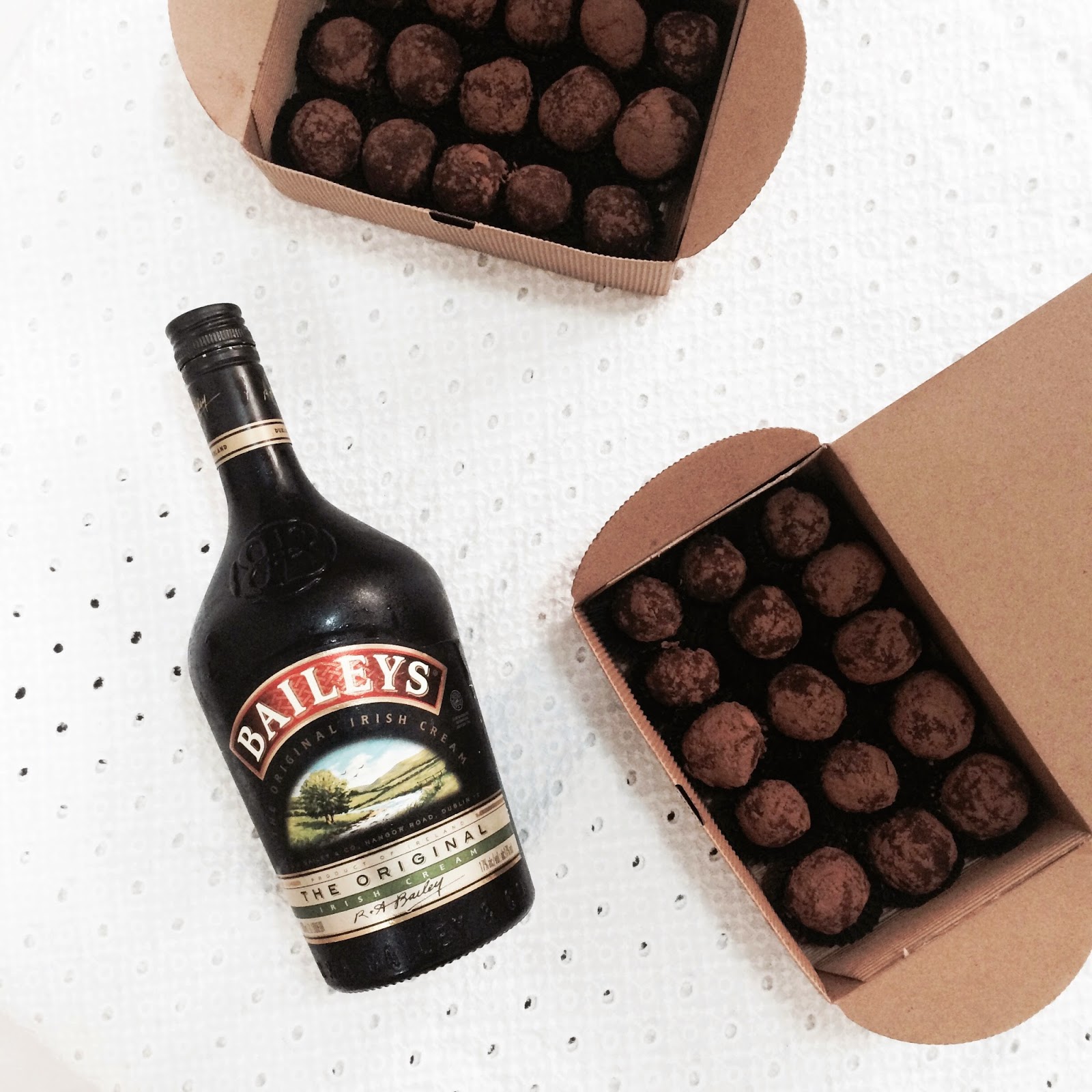 Fiona Titus: Boozy Baileys Chocolate Truffles