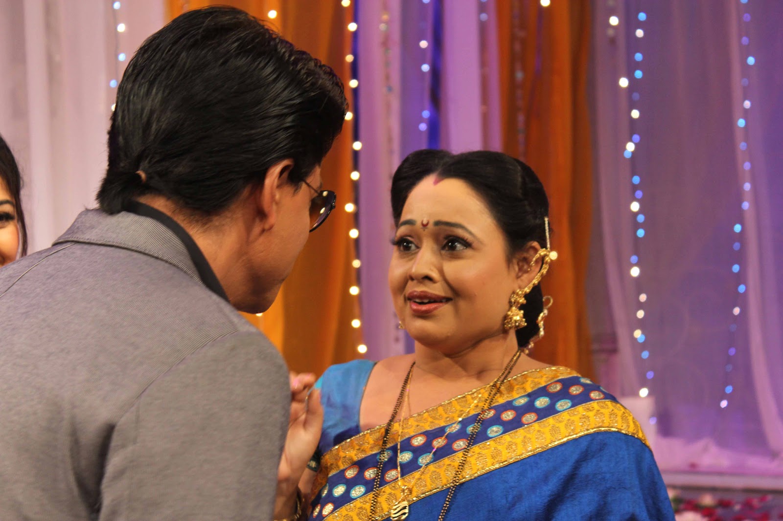 Bollympix: Shahrukh At Tarak Mehta Ka Ulta Chashma Sets.