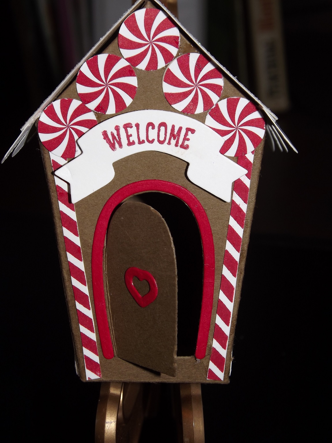 Nanny's Pansy Patch: Gingerbread House