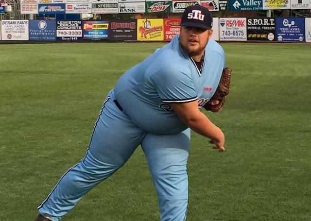 Woof BR: Ben Ancheff Gordinho lindo no Baseball