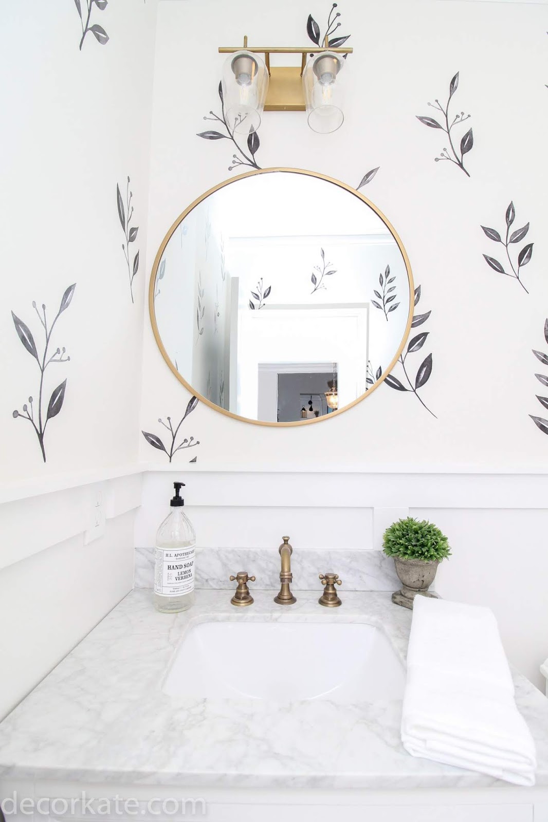 40 Stunning DIY Bathroom Makeovers | Thrifty Decor Chick | Thrifty DIY, Decor and Organizing