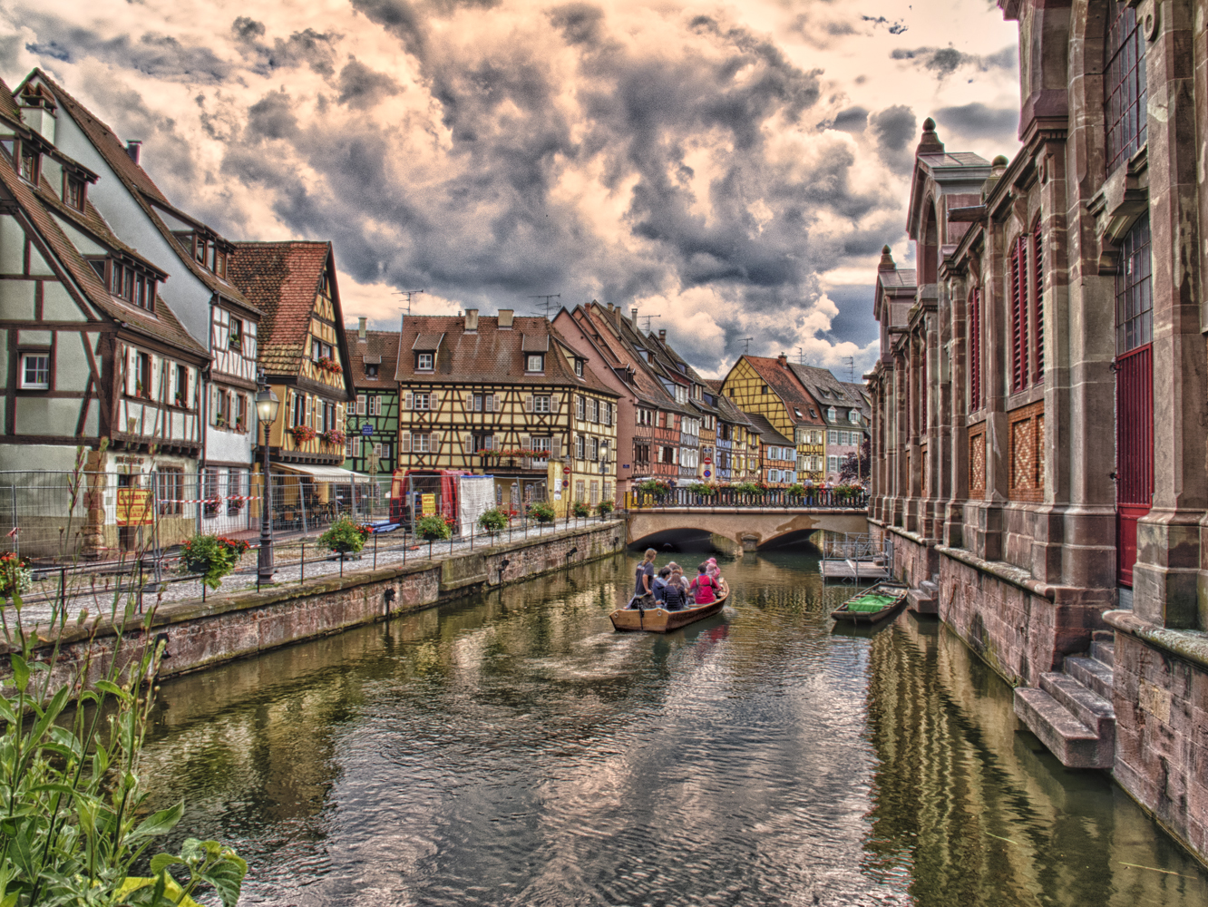 The World In Pictures: Greetings from Colmar, France