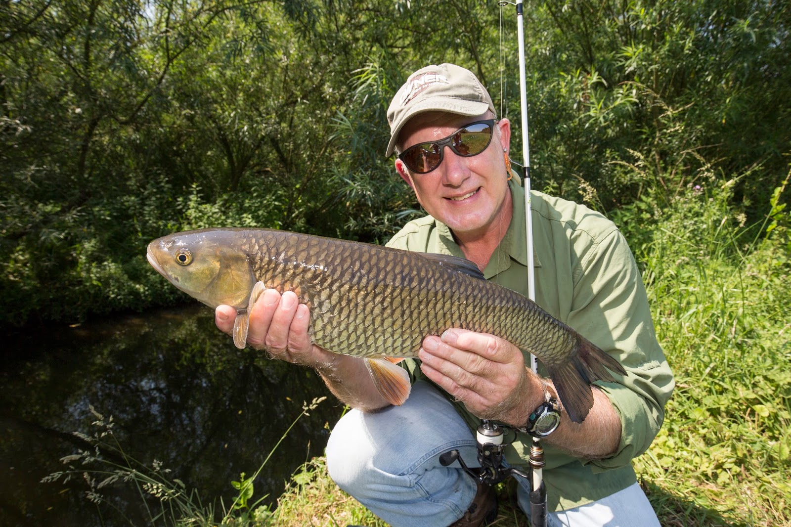 Sam Edmonds Fishing Blog: Stalking Barbel on lures