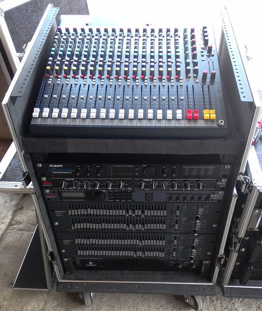 Alternatif dalam Membeli atau Merakit Rak Sound System - Harga Speaker ...