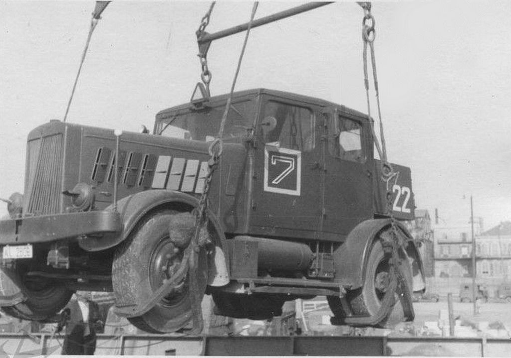 Panzerserra Bunker- Military Scale Models in 1/35 scale: Hanomag SS100 ...