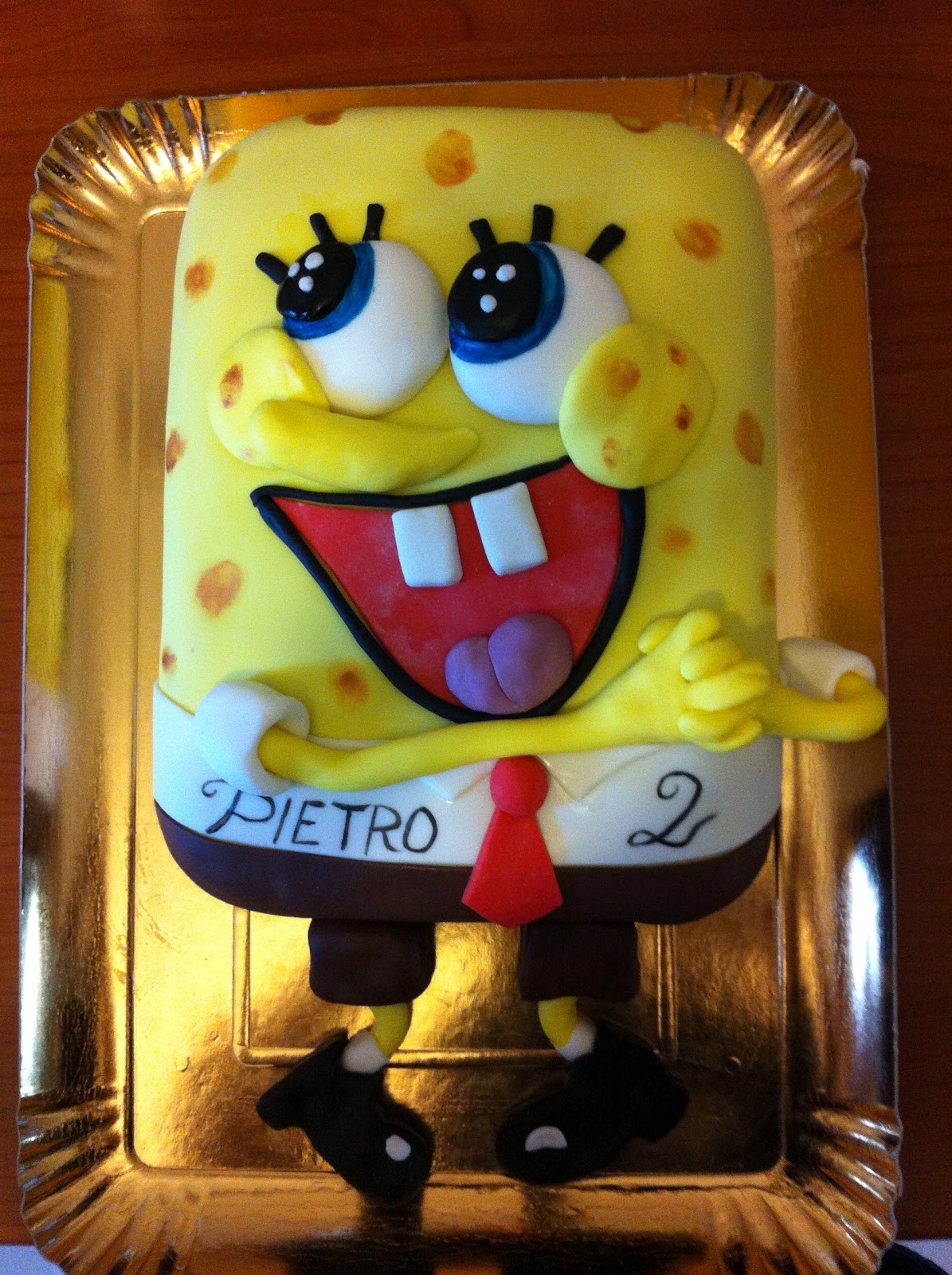 LE MADRINE DELLE TORTE: TORTA SPONGEBOB