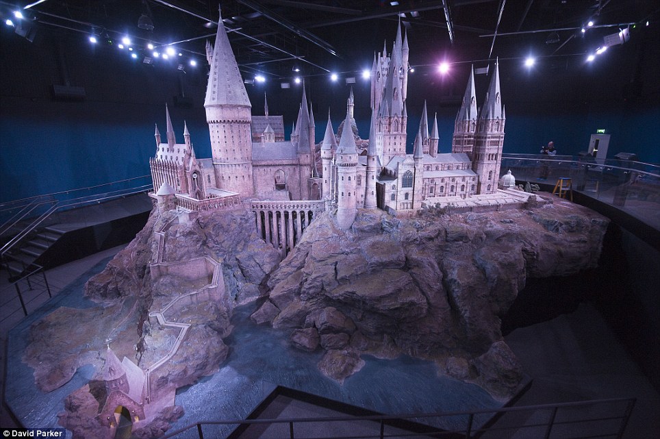 Sasaki Time: Incredibly Detailed Model of Hogwarts Is Revealed For The ...