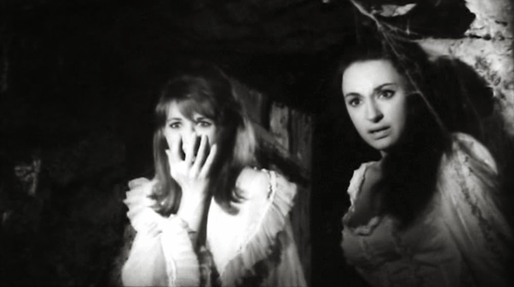 13: LA CRIPTA E l'INCUBO - "Crypt Of The Vampire" aka "Terror In The ...