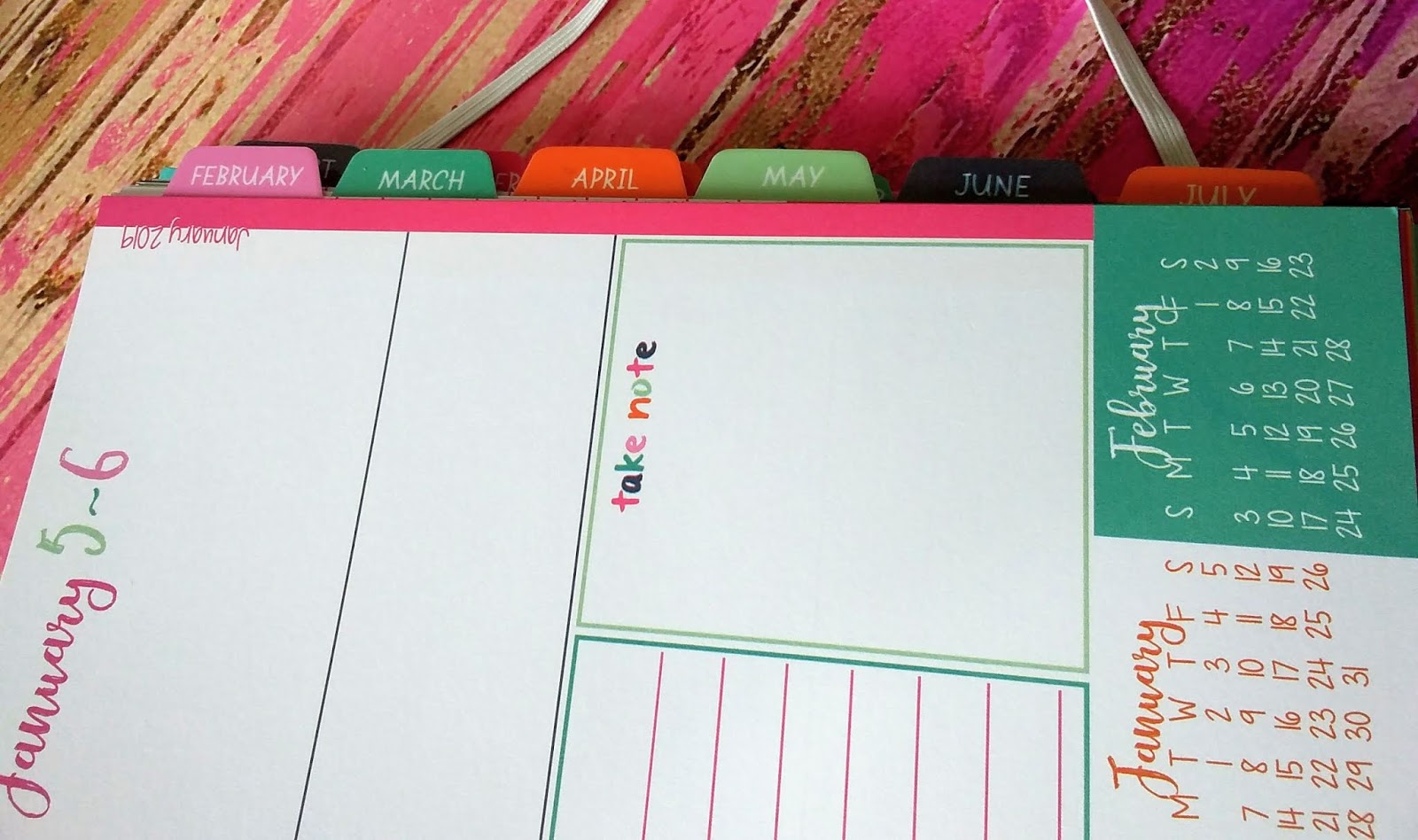 Easy to see tabs are always good