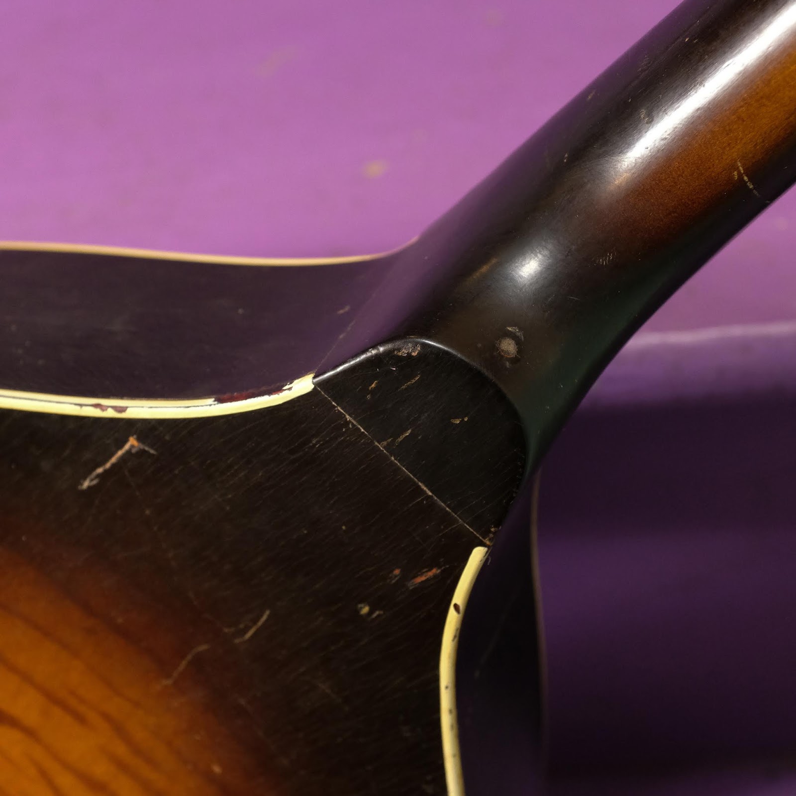 1930s Regal-made BlueBird Flatback Mandolin