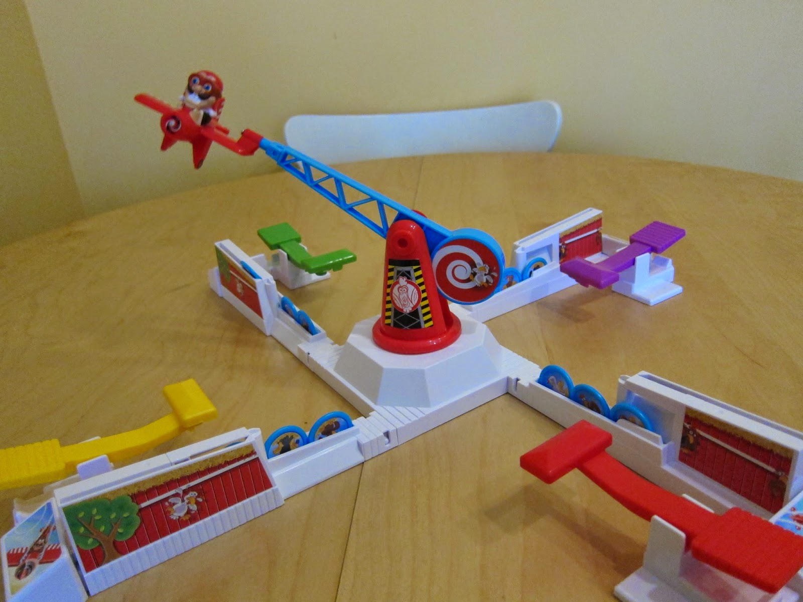 Reseña: Looping Louie - Avioneta Pirueta de Hasbro - El Pingüino Jugón