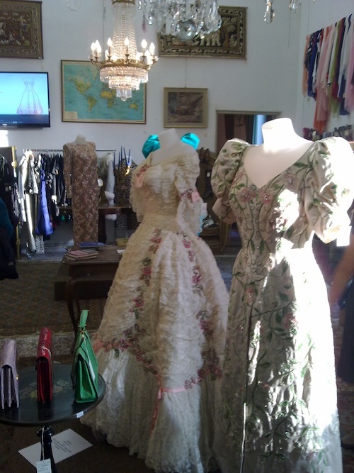 Anna Rontani's wardrobe exhibition and auction